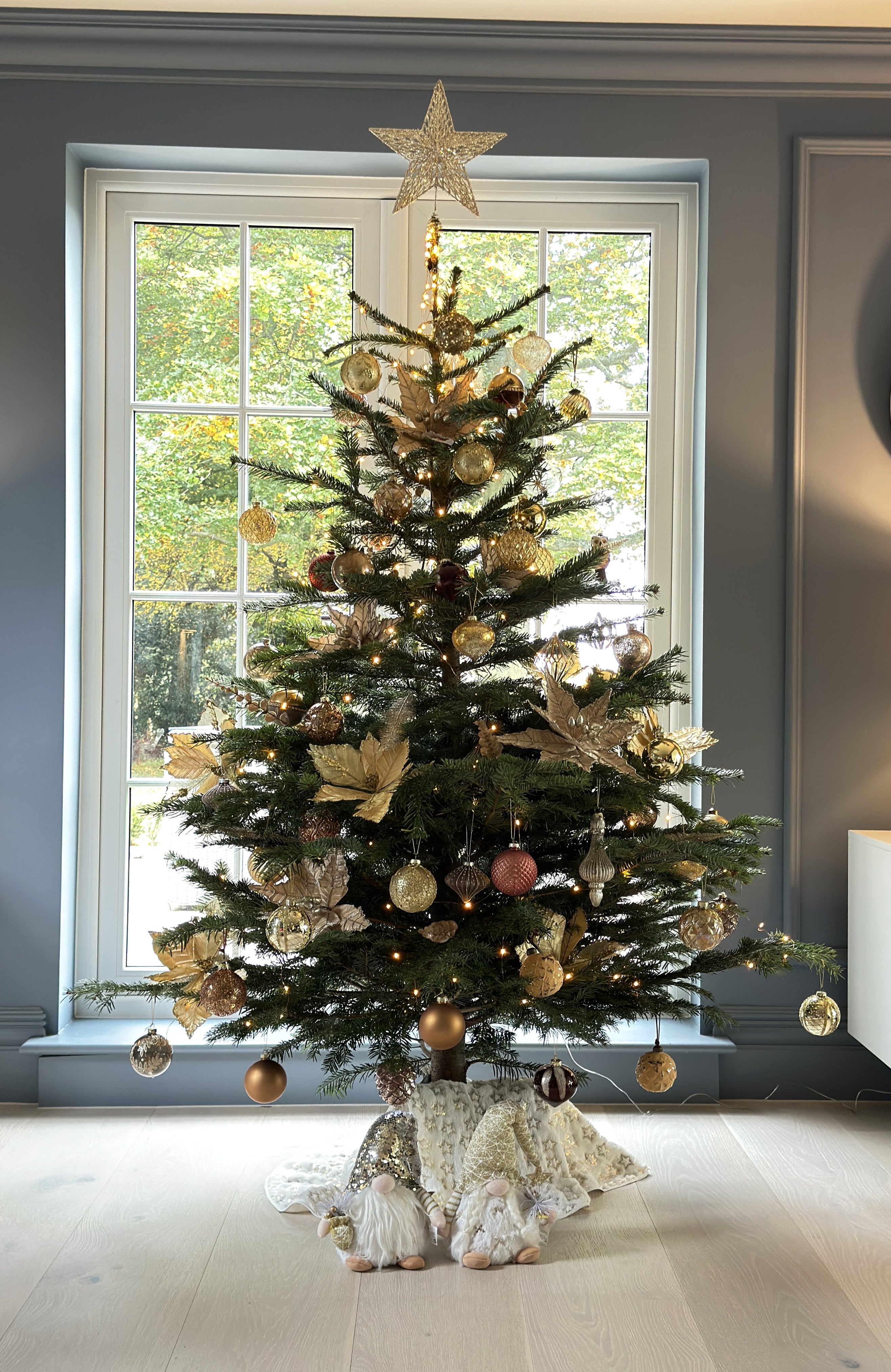 Real Christmas Trees Delivered and Decorated | Pines and Needles